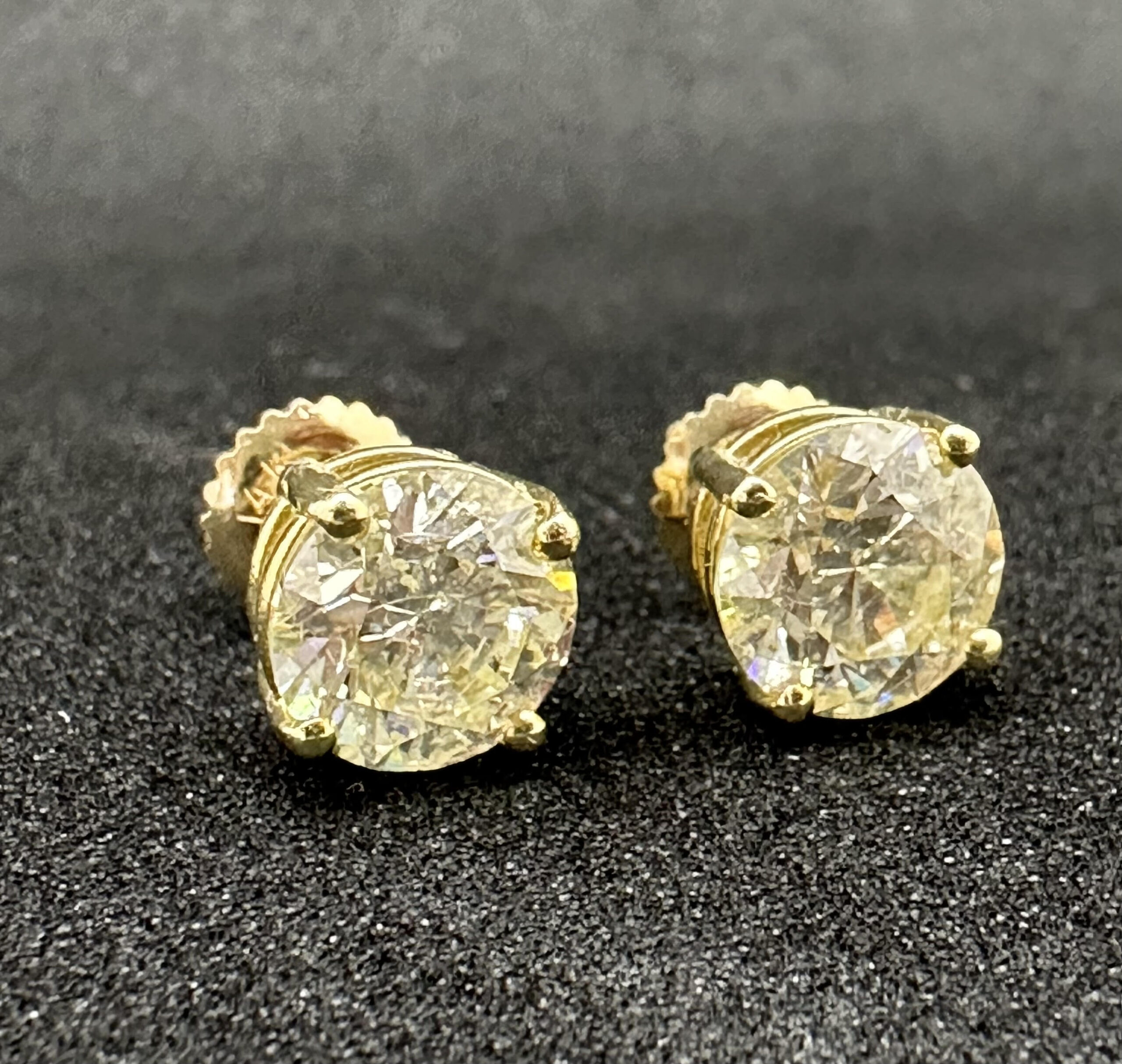 Solitaire Diamond Stud Earrings – Rami Jewelry